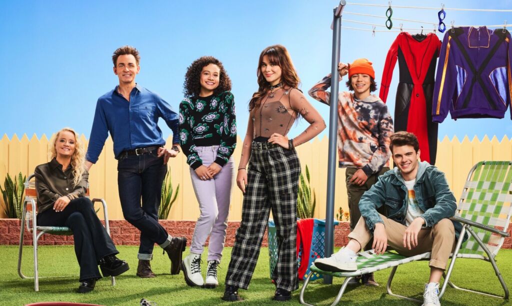WATCH: 'Villains of Valley View' First Look Promo Featuring GH's James ...