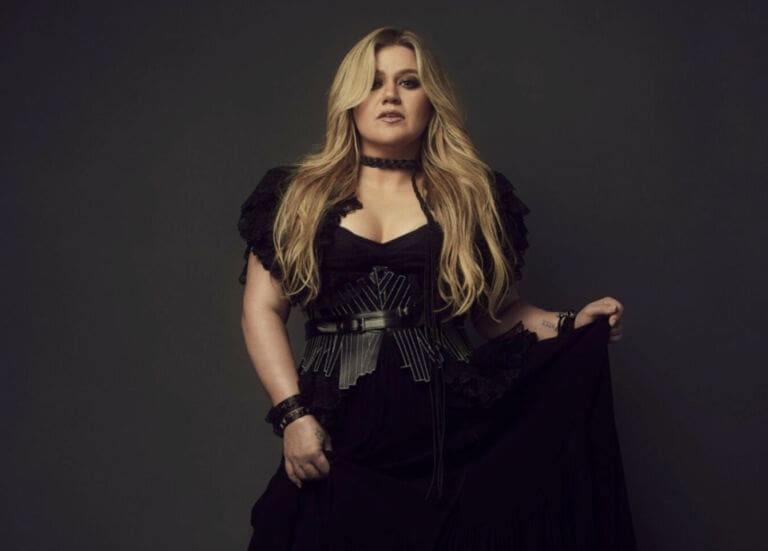Kelly Clarkson's New Album 'Chemistry' Is Here; Grammy Winner and Talk ...