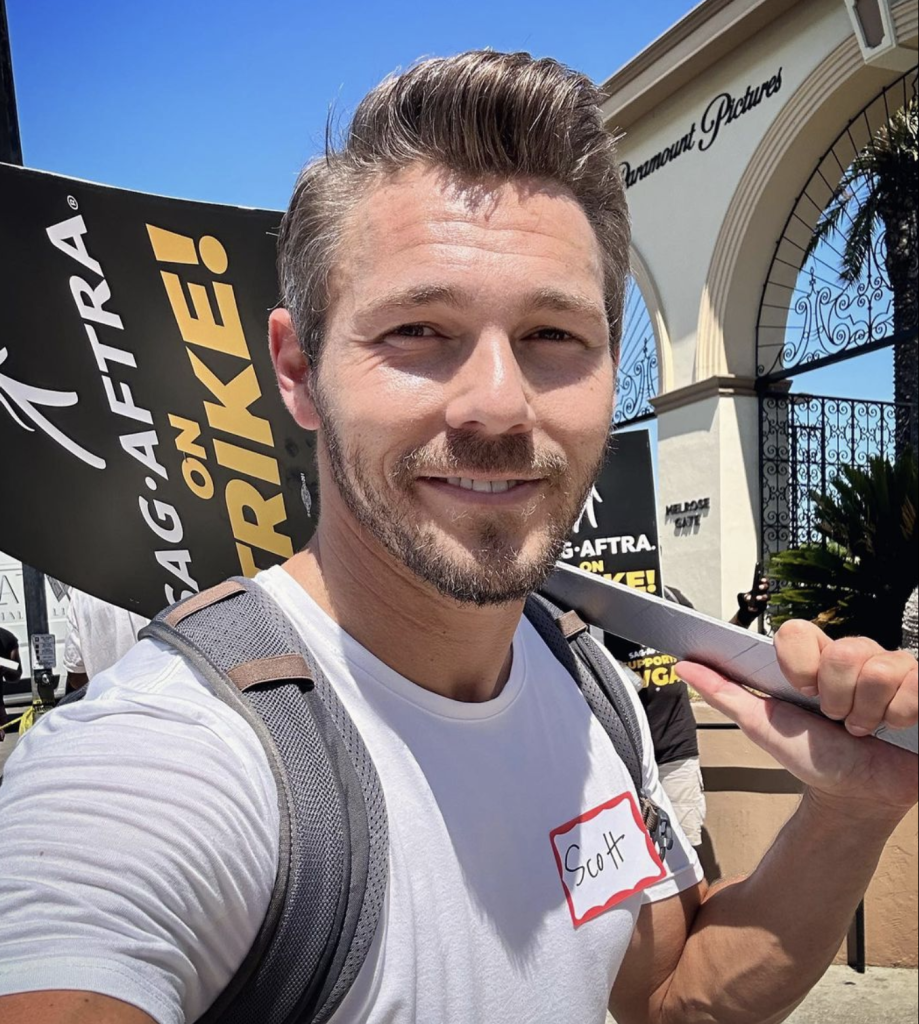 B&B's Scott Clifton Takes to SAG-AFTRA Picket Lines in Support of ...