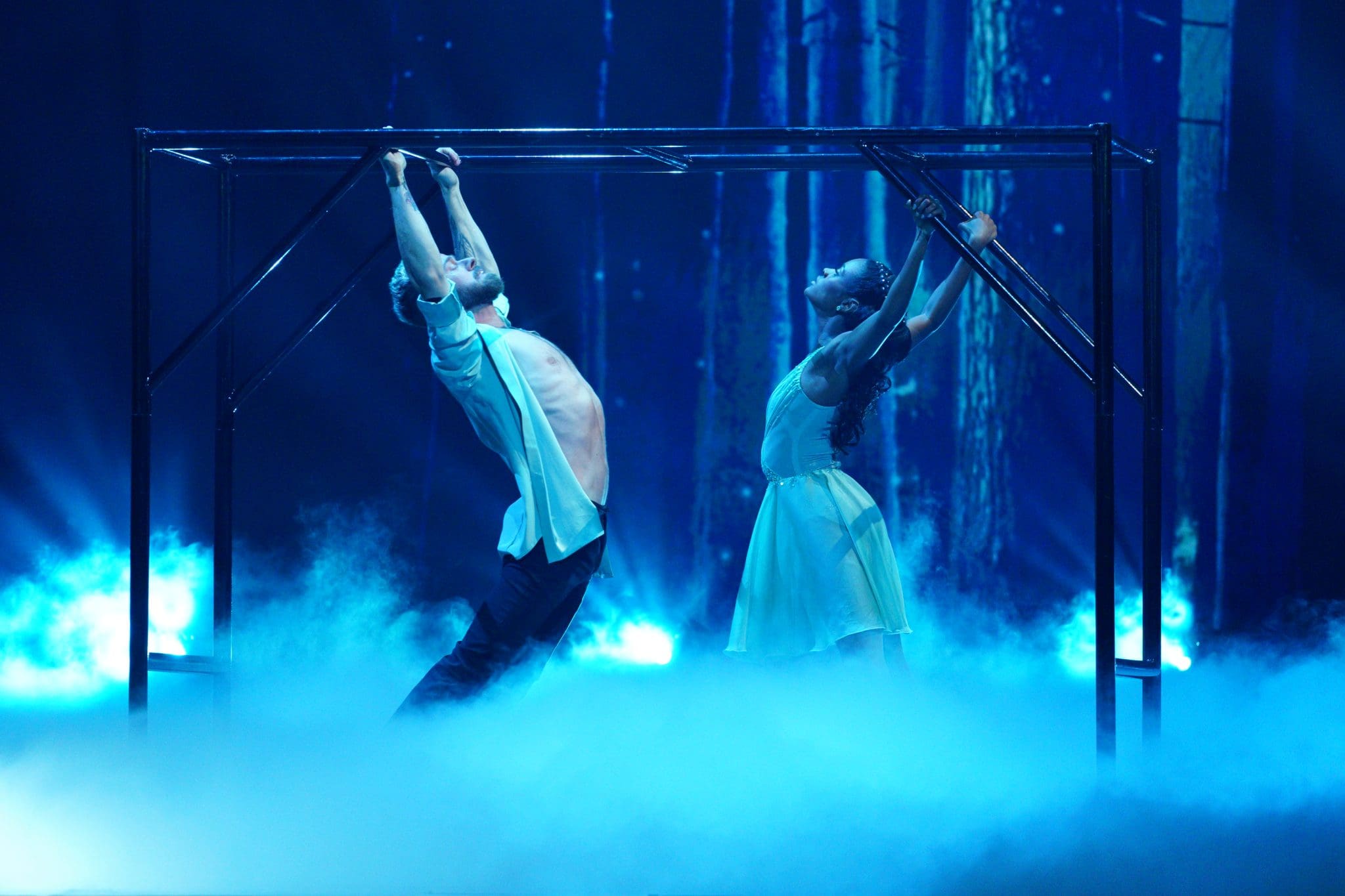 DANCING WITH THE STARS: Tribute to Len Goodman Moves Dancers Plus Bruno ...