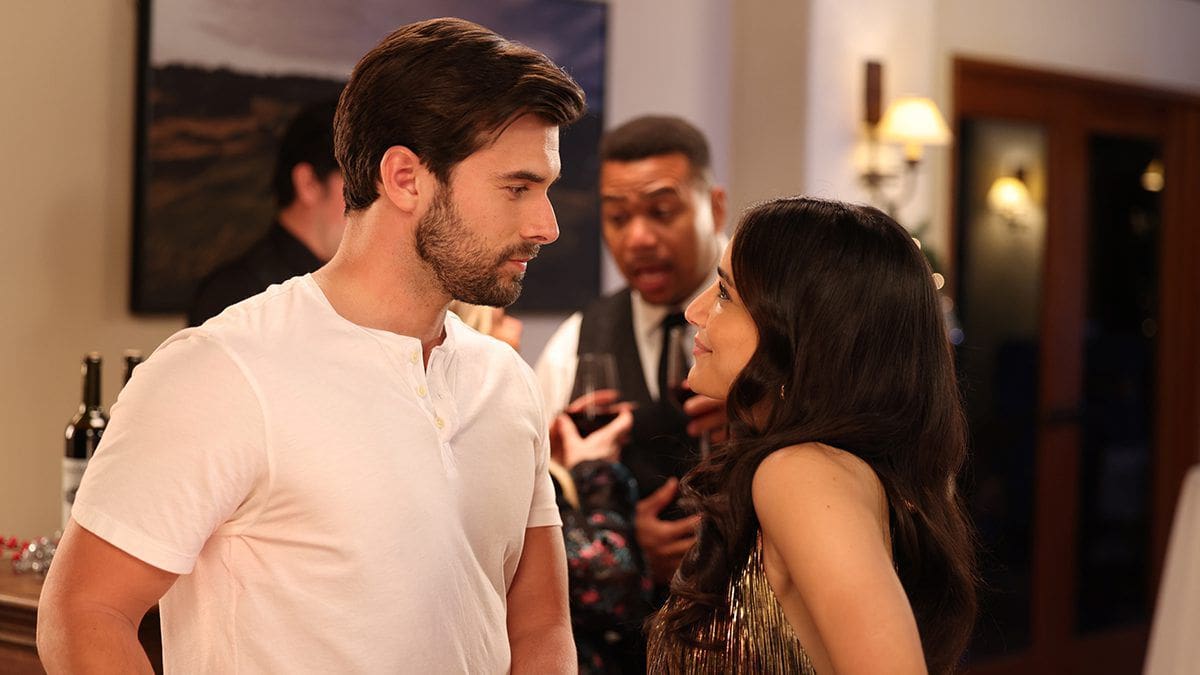 Josh Swickard, Eileen Davidson & Annika Noelle Star in Netflix's ...