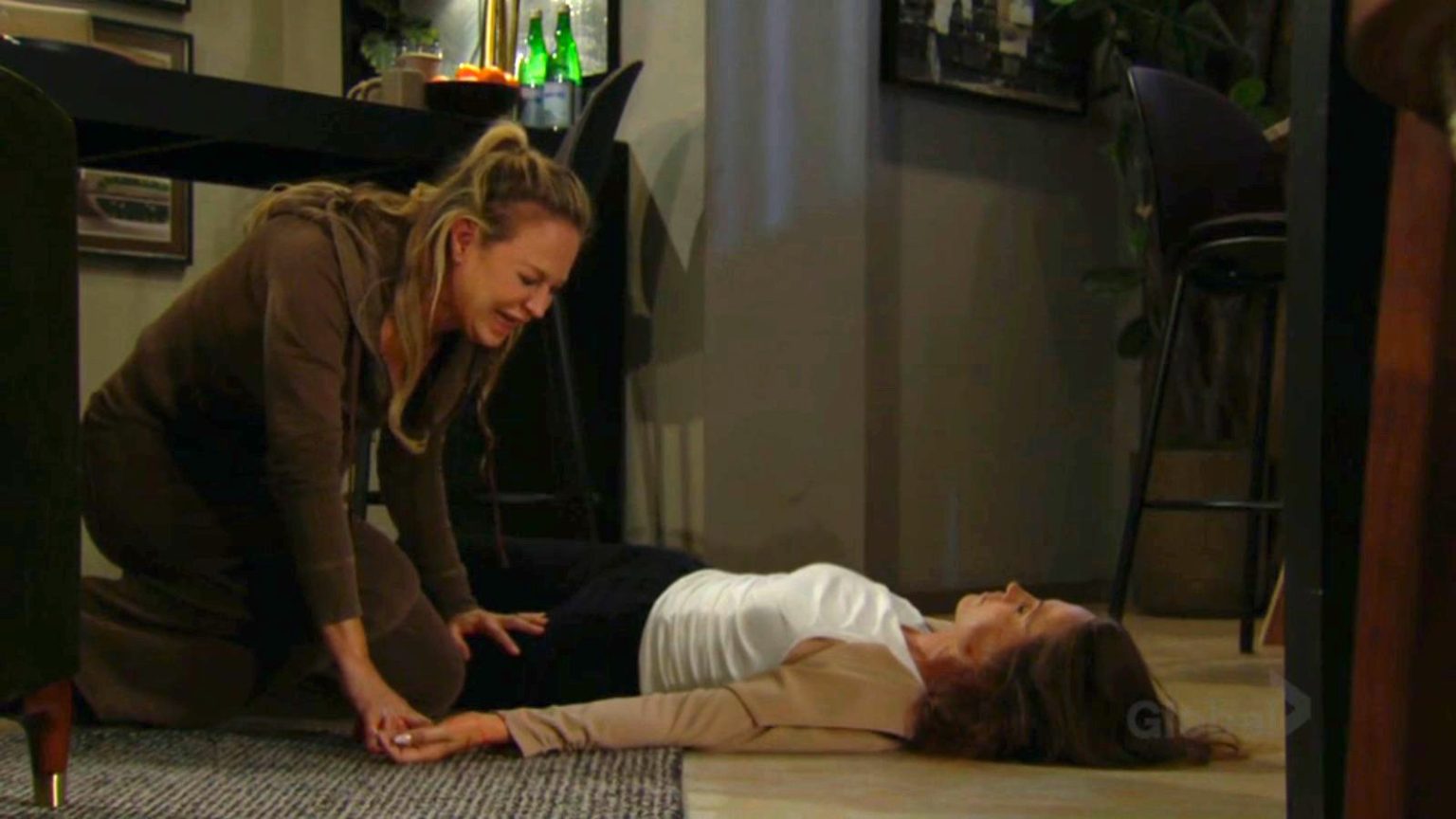 THE YOUNG AND THE RESTLESS: Sharon Covers Her Track; Was She ...