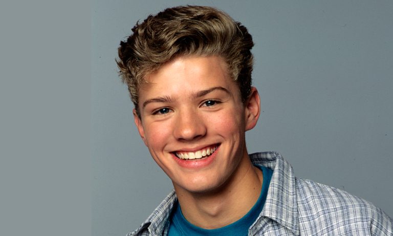 GROUNDBREAKING SOAP MOMENT: 'One Life to Live's' Billy Douglas Comes ...