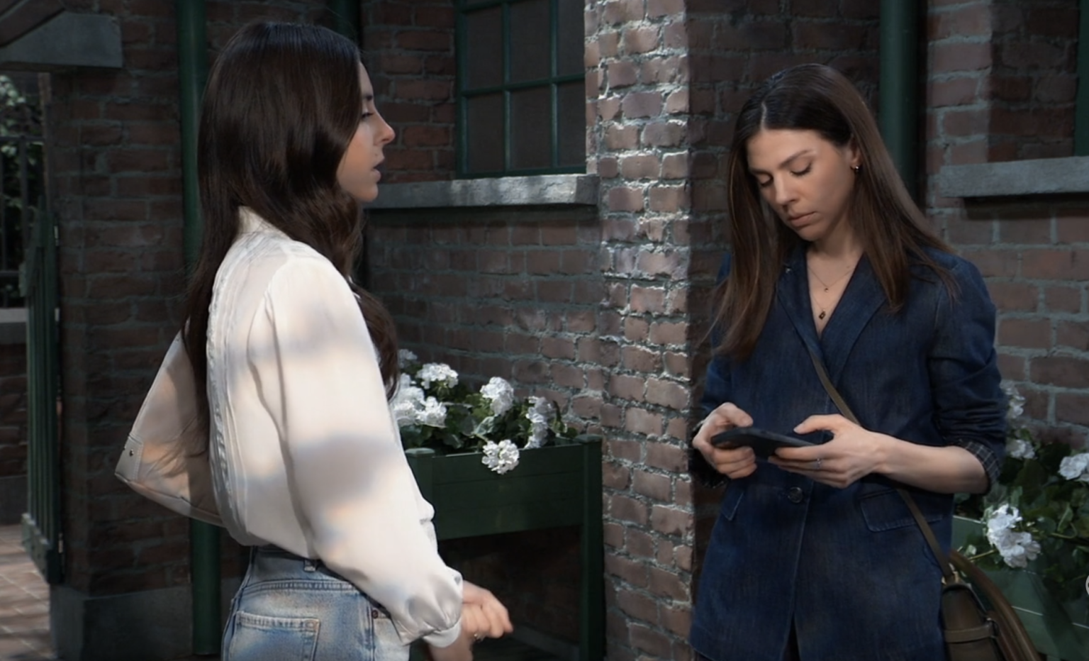 GENERAL HOSPITAL: Laura Calls Sonny for Help After Finding a Dead Dalton